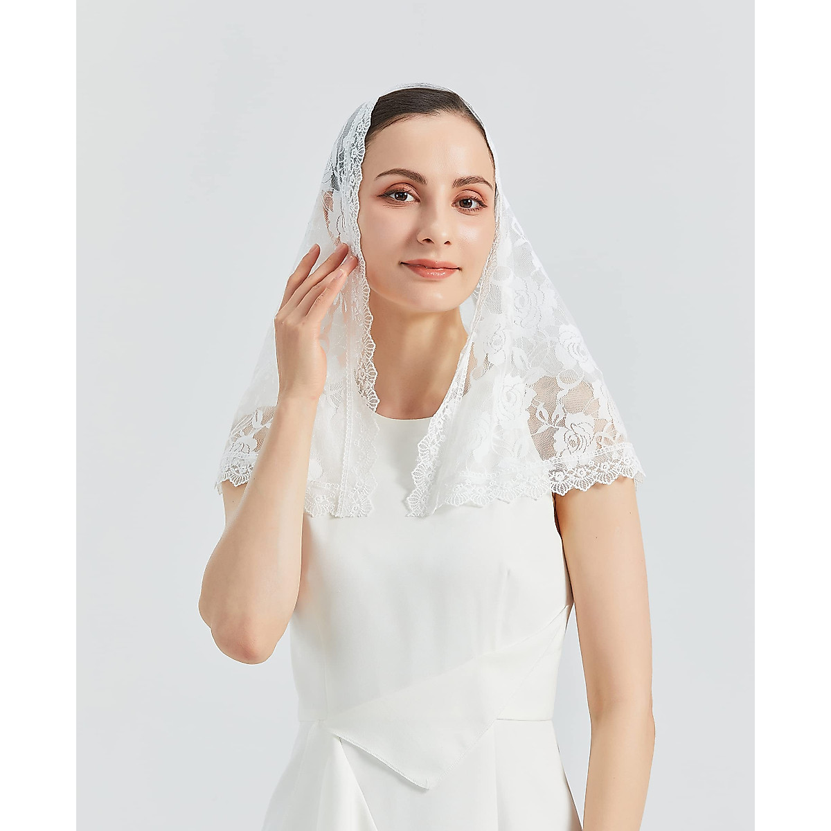 Grettytling Lace Mantilla Veil Soft and comfortable 7 Colors Spanish Style Rose Lace Veil Head Covering D Shape ， 2pcs Black&white