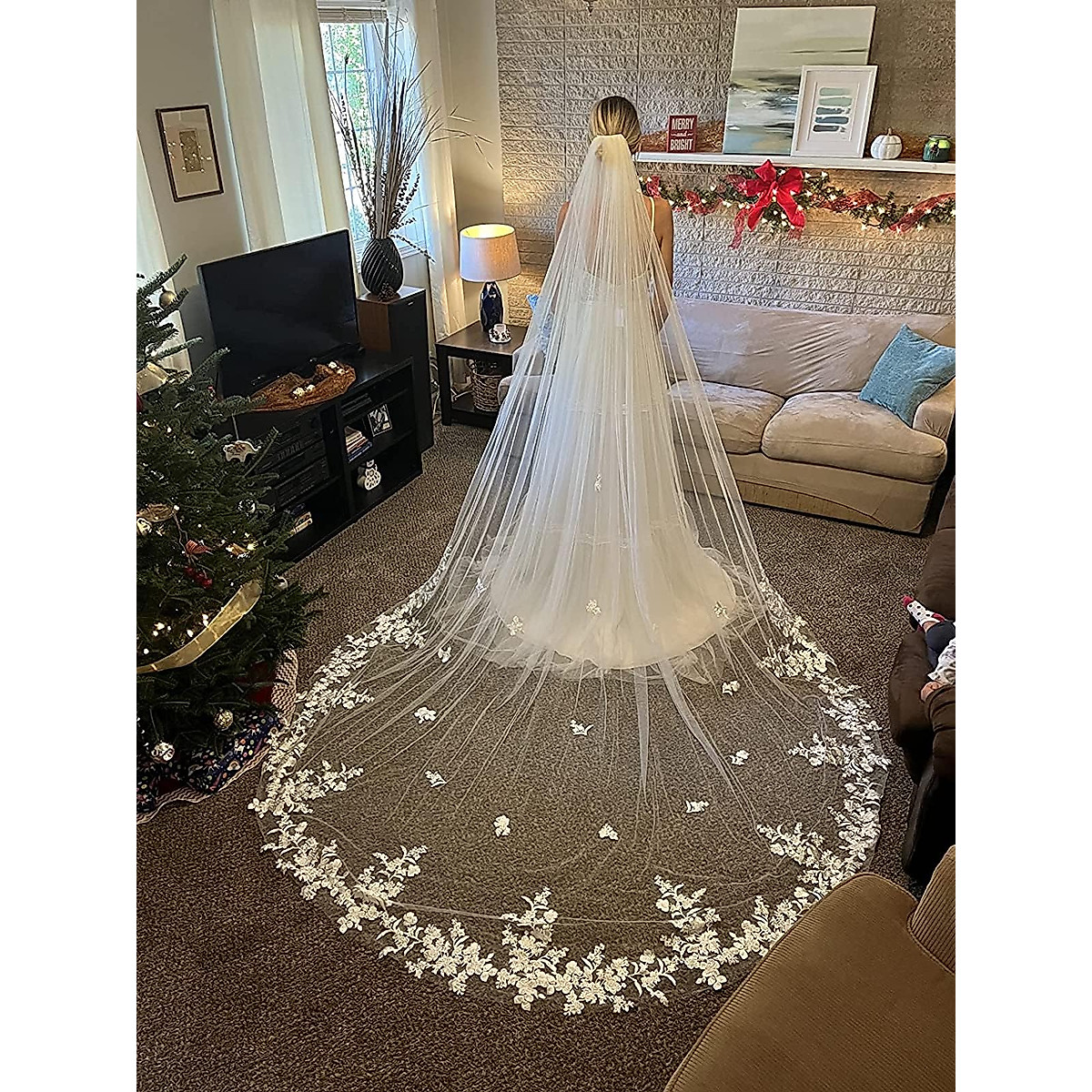 EllieHouse Women's 1 Tier Cathedral Flower Lace Ivory Wedding Bridal Veil With Metal Comb L95IV