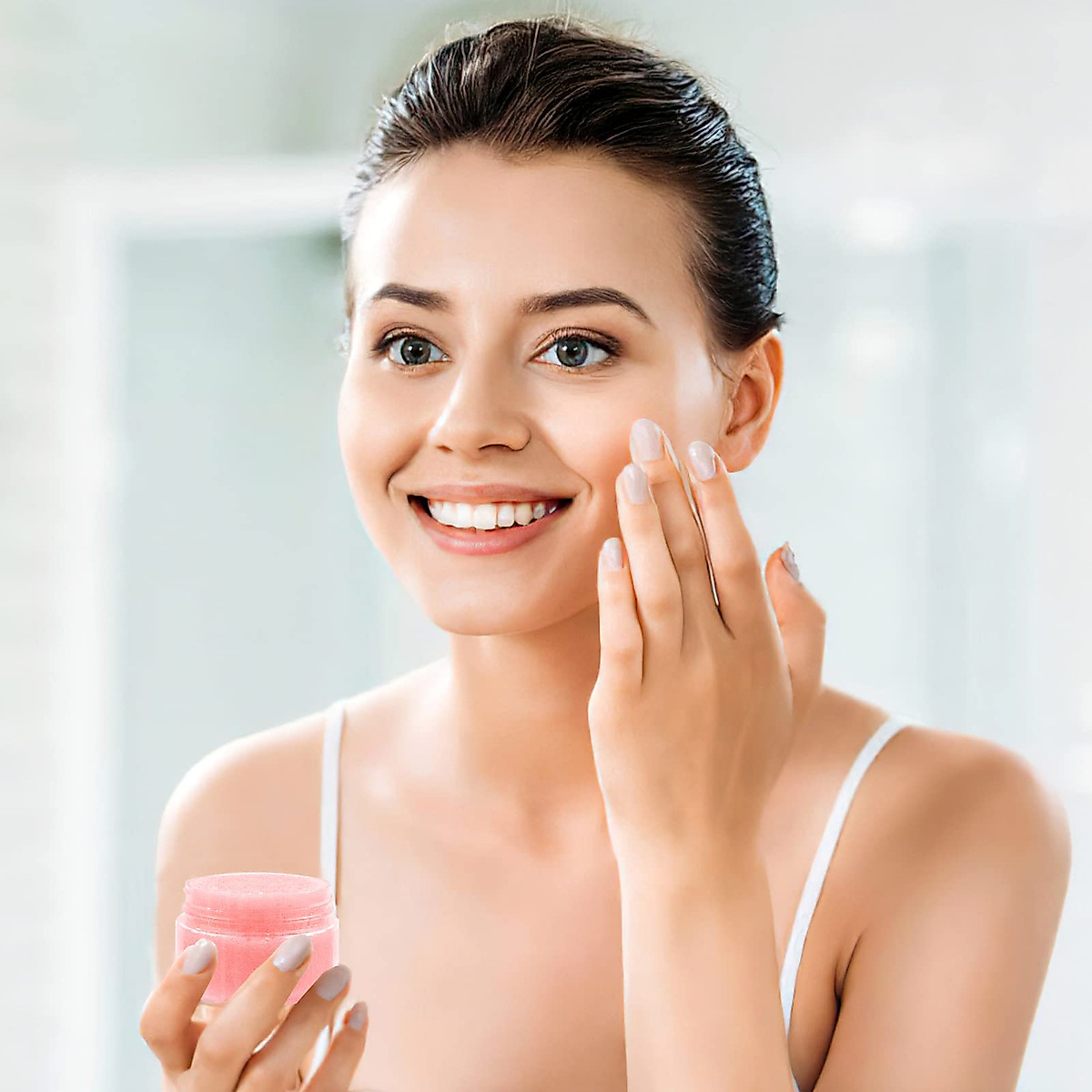 TUZAZO 1 OZ Plastic Jars Round Clear Cosmetic Container Jars with Lids and Labels, 12 Pack Small Plastic Jars for Lotion, Cream, Ointments, Makeup, Glitters, Samples, Travel Storage