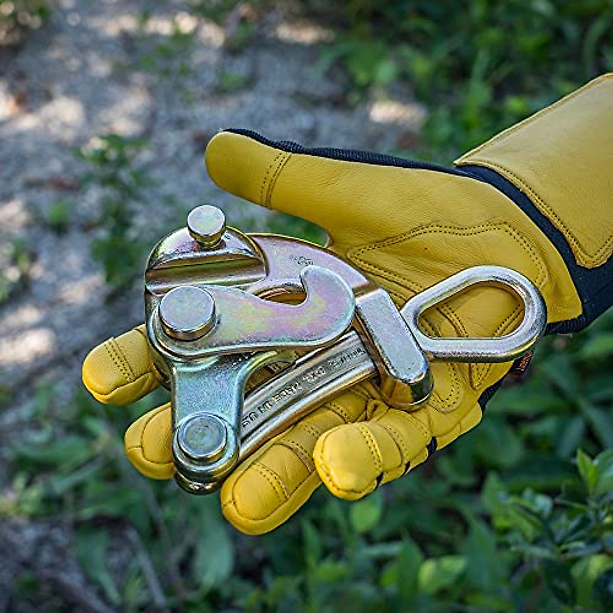 Klein Tools 1604-20L Grip, Made in USA, Haven's Grip Wire Pulling Tool with Swing Latch Wire to 0.125-Inch, Maximum 5000-Pound