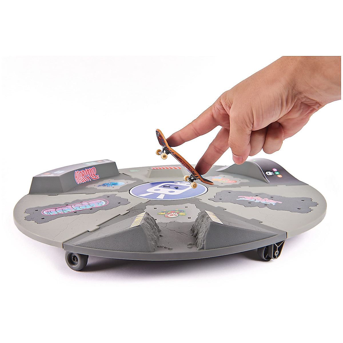 TECH DECK, Shredline 360 Motorized Skate Park, X-Connect Creator, Customizable and Buildable Turntable Ramp Set with Exclusive Fingerboard, Kids Toy for Boys and Girls Ages 6 and up