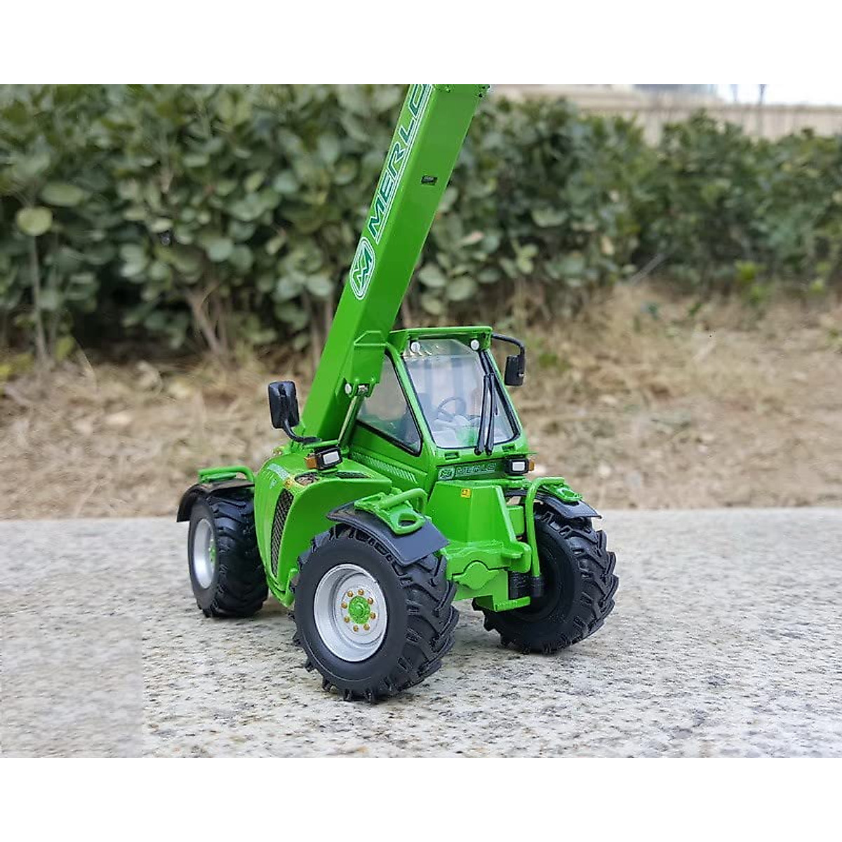 for ROS Merlo MULTIFARMER 30.9 TOP2 Telescopic Boom Forklift Truck 1/32 DIECAST Truck Pre-Built Model