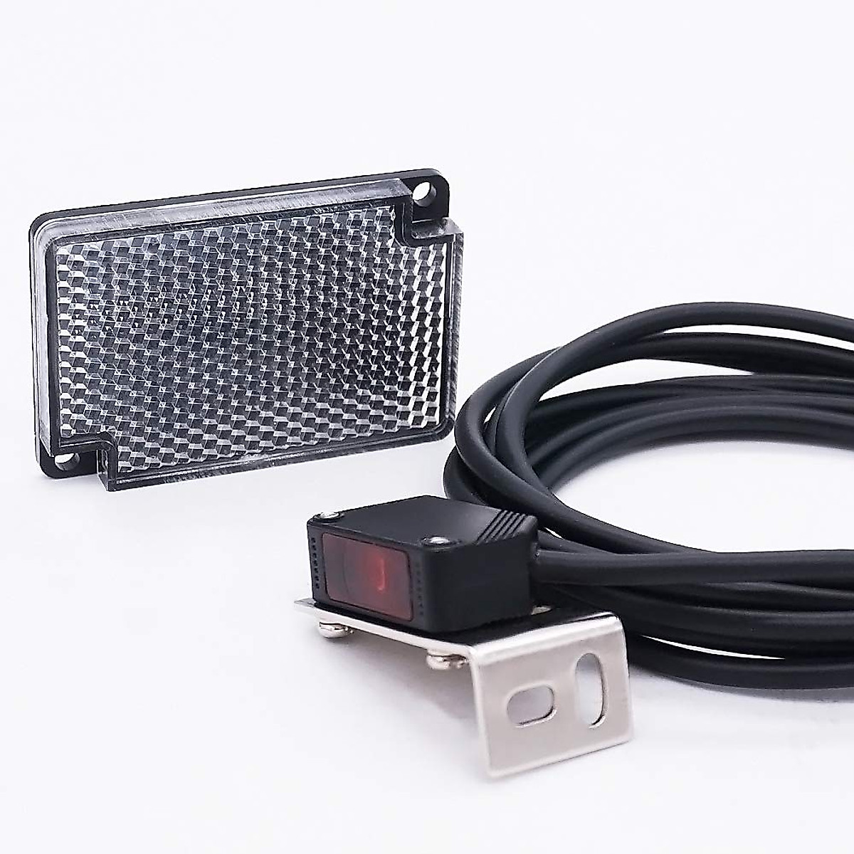 Twidec/ 0-2M Adjustable Indoor Wall Mounted Photoelectric Beam Sensor NPN (NO Or NC Switchable) photoelectric Sensor Switch Proximity Switch 2m line Cable Induction with Reflector Panel E3Z-R61-Z-G