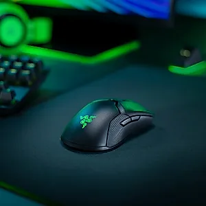 Razer Viper Ultimate Hyperspeed Lightweight Wireless Gaming Mouse & RGB Charging Dock: Fastest Gaming Mouse Switch - 20K DPI Optical Sensor - Chroma Lighting - 8 Programmable Buttons - 70 Hr Battery