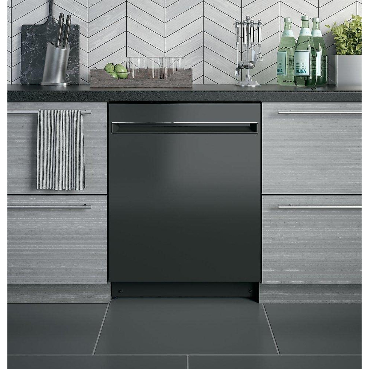 GE GDT225SGLBB 24" Dishwasher with Interior Stainless Steel ADA Compliant Top Control Energy Star Certified and Pocket Handle in Black