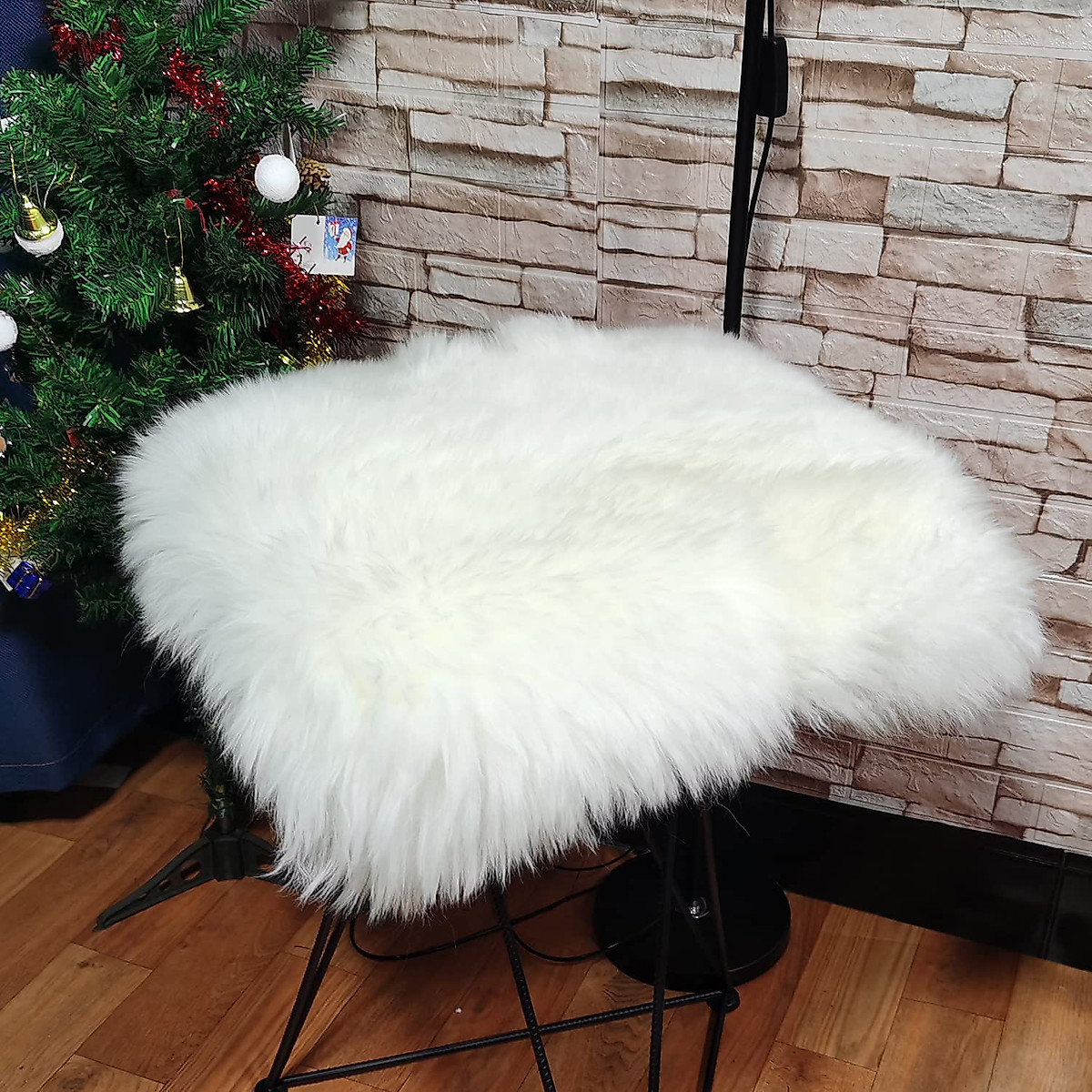 Champlus Sheepskin Chair Cushion Pad Genuine Australian Sheepskin Seat Cushion Fur Chair Cover, Square 17'' x 17'' Small Sheepskin Rug Pad for Kitchen, Office, Dining, Chairs - 1 Piece Ivory