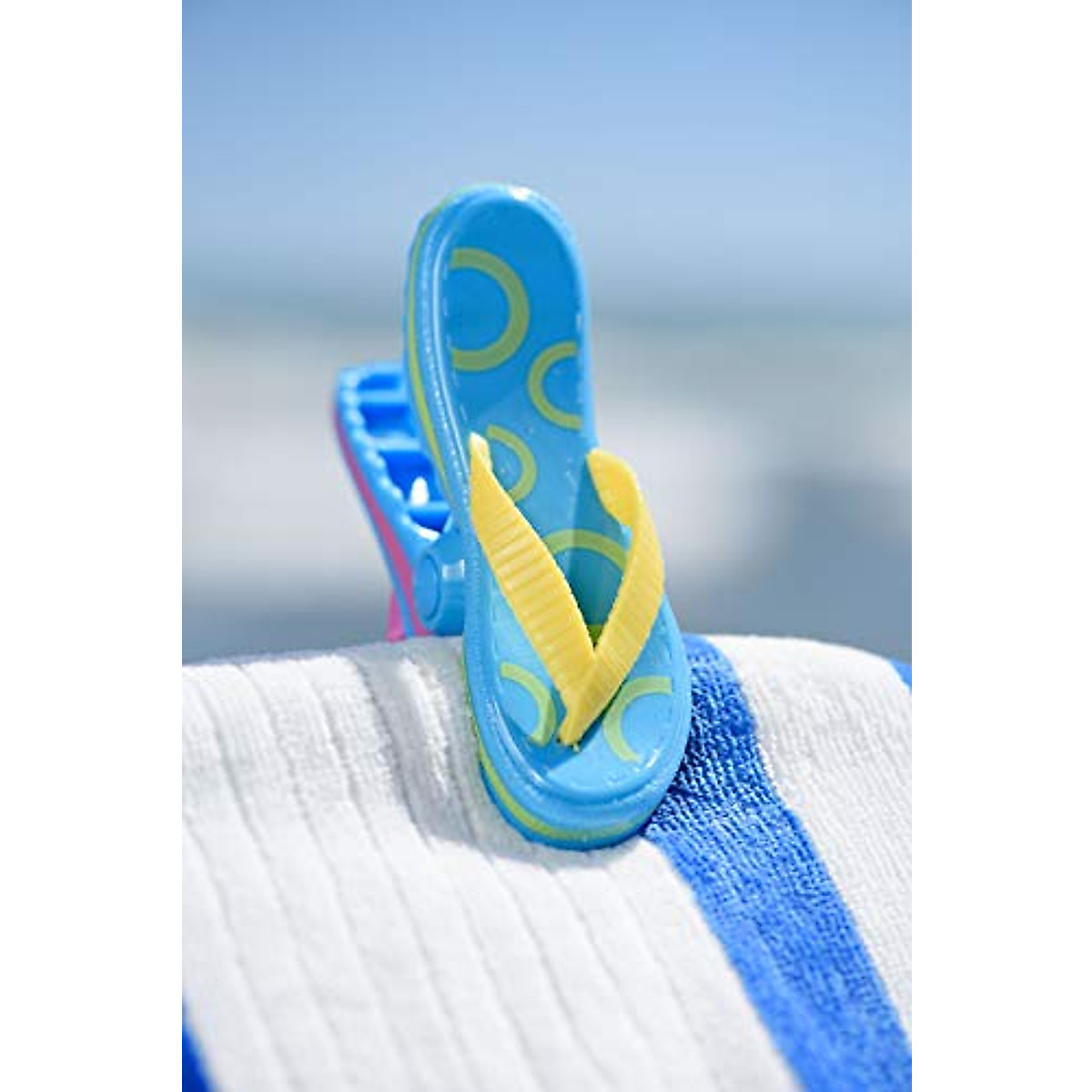 O2COOL Bocaclips - Beach Towel Clips for Beach Chairs, Patio and Pool Accessories - (Flip Flop) 2 Count