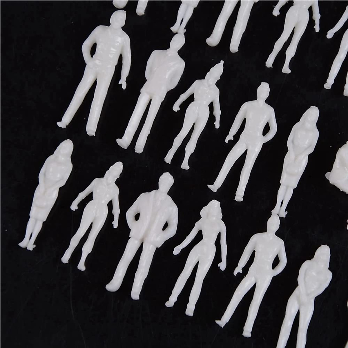 NATUMER 30Pcs Unpainted Tiny People Figures 1:25 Scale Model Trains Architectural O Scale Sitting and Standing Miniatures Figures