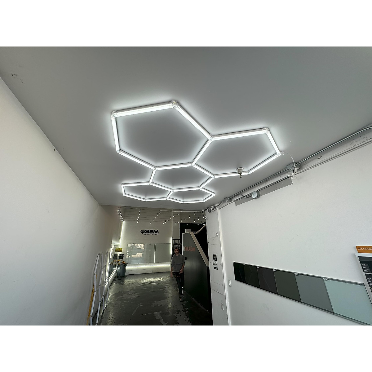 Generic Modern Hexagon LED Lights - Set of 5 Touch Control Aluminum Hexagon Ceiling Lights - Honeycomb Led Lights for Garage, Shops, Gyms, Basements – 4ft Wide, 8ft Tall (6500 Lumen), White