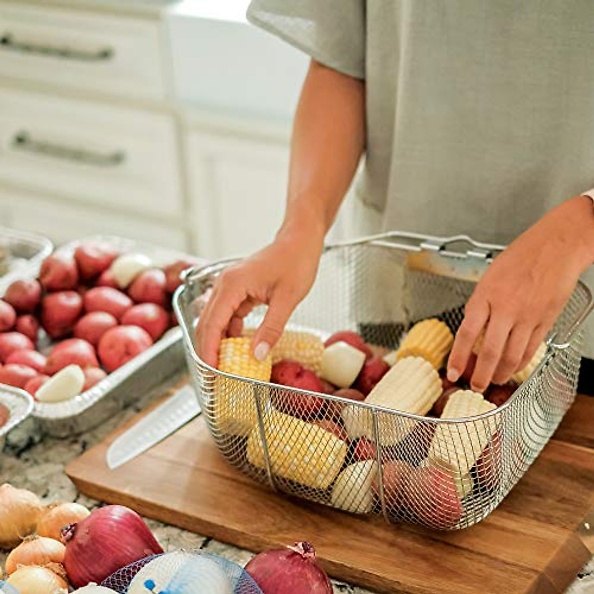 Masterbuilt MB20012420 Butterball XL 10 Liter Electric 3-in-1 Deep Fryer Boiler Steamer Cooker with Basket for Turkey, Seafood, & More, Silver