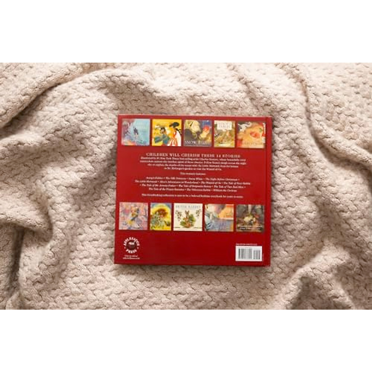 The Illustrated Treasury of Classic Children's Stories: Featuring 14 Classic Children's Books Illustrated by Charles Santore, acclaimed illustrator (A ... Art) (Charles Santore Children's Classics)