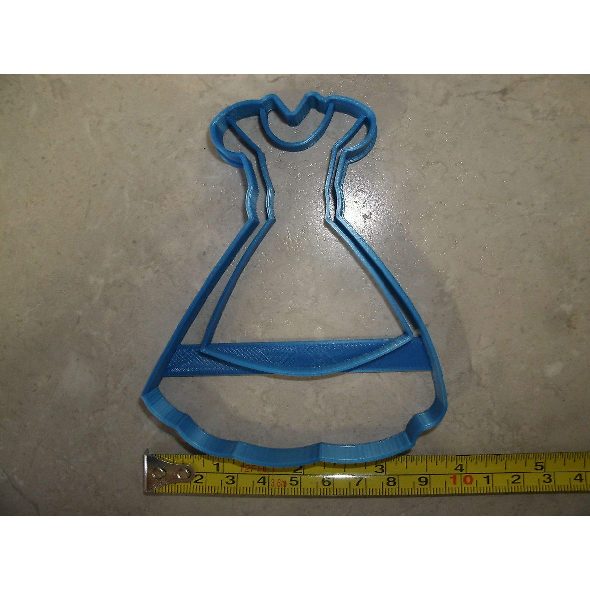 ALICE IN WONDERLAND ADVENTURES PRINCESS DRESS MOVIE CHARACTER COOKIE CUTTER USA MADE PR2912