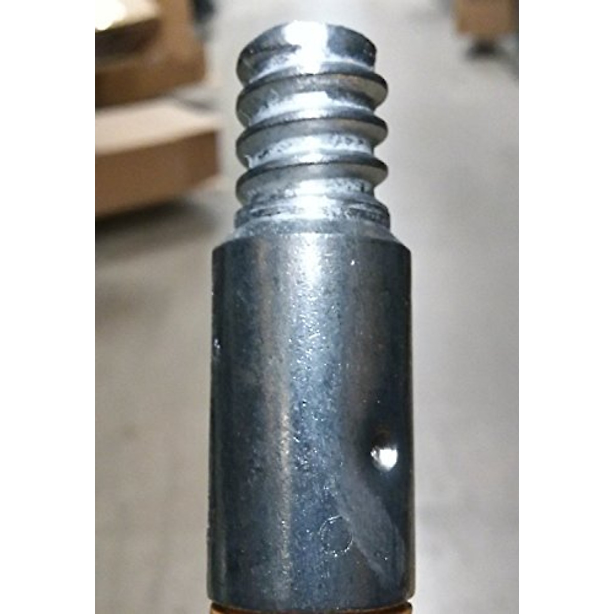 SPARTA 4029000 Stainless Steel Grill Brush, Grill Scraper With Metal Bristles, 30.5 Inches, Black