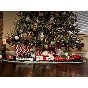 Lionel Disney Christmas LionChief 0-8-0 Set with Bluetooth Capability, Electric O Gauge Model Train Set with Remote 0.5 Liters