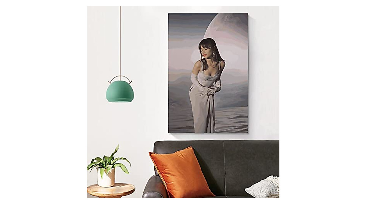 NOGAY Ariana Grande Wall Poster | Vintage Vogue Canvas Art 16x24