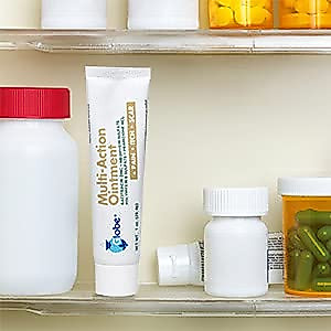 Globe Pain, Itch & Scar First Aid Antibiotic Ointment, (1 oz) Triple Antibiotic Anti-Itch, Scar Minimizer, for Minor Cuts, Scrapes, and Burns.
