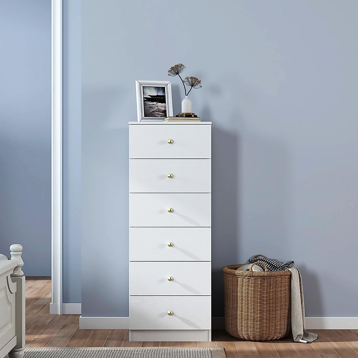Modern 6 Drawer Vertical Dresser, Wood Tall Chest of Drawers N Arrow Storage Organizer with Wide Drawers & Metal Gold Handles for Bedroom, Living Room, Office, Hallway, Entryway (White)