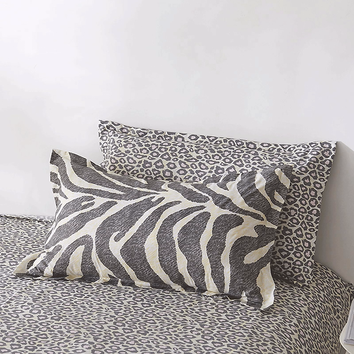 BUniq Duvet Cover 3 Pieces Queen King Full Twin Size with Zipper Closure, 4 Ties(1 Quilt Cover 2 Pillowcases)(Queen,002)