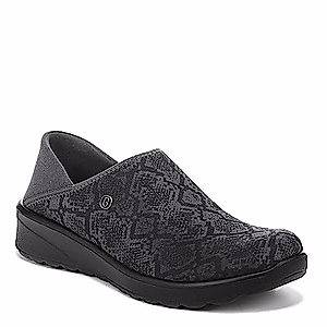 BZees Womens Getaway Slip-On Sneaker Grey Snake Print 11 M