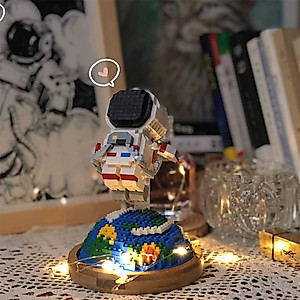 Uvini Building Blocks Astronaut Model with Light STEM Building Toy Micro Blocks for Adults or Teens Gifts Spaceman Mini Blocks Set DIY Bricks Toys 617PCS 00860