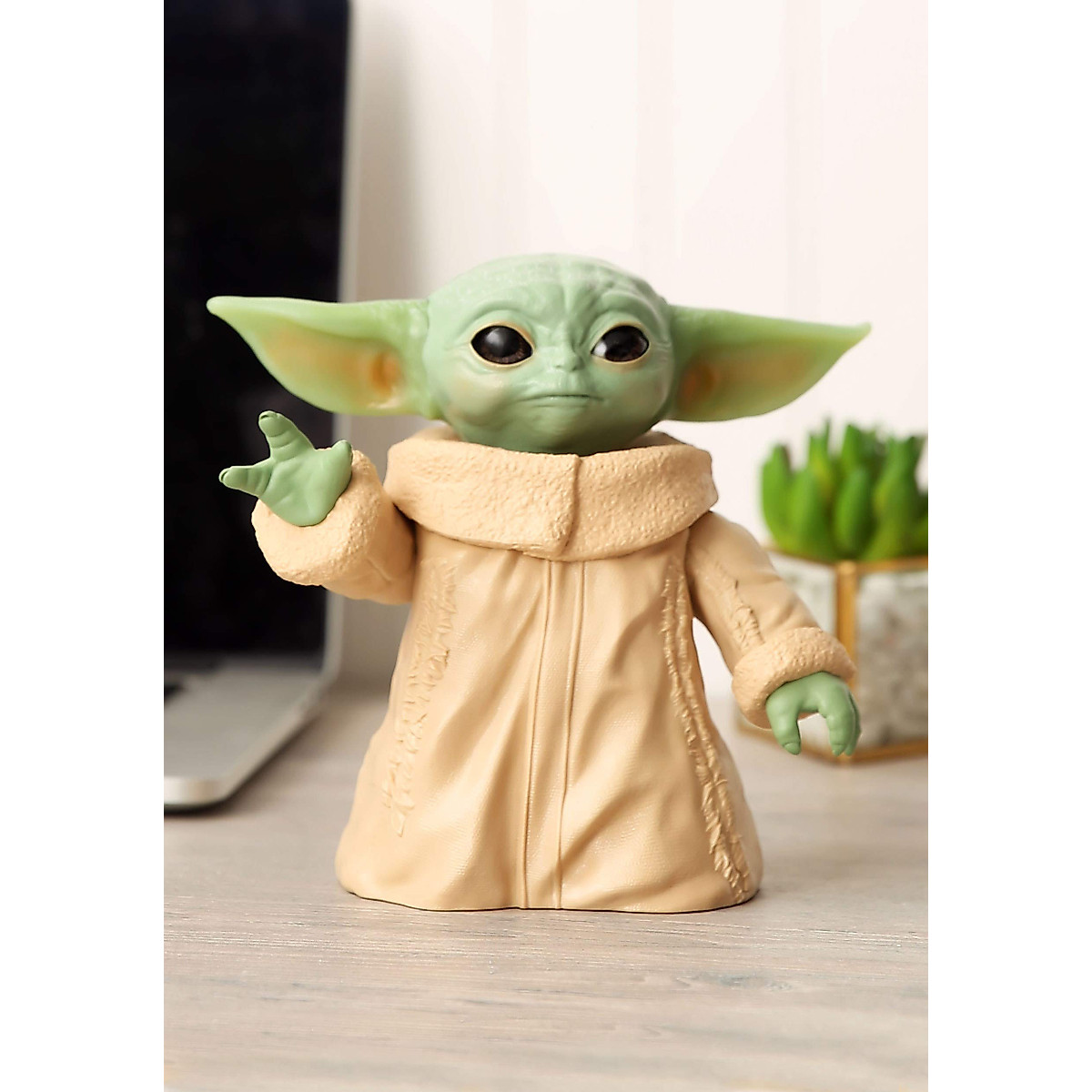 STAR WARS The Child Toy The Mandalorian 6.5-Inch Posable Action Figure, Toys for Kids Ages 4 and Up