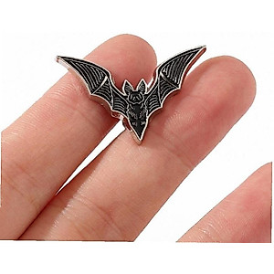 Nice2Pcs Bat Enamel Pin Alternative Goth Witchy Style Bat Jewelry Halloween Accessory