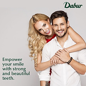 Dabur Natural Toothpaste - Refreshing Herbal Care for Oral Health - Promotes Clean, Healthy Teeth and Gums - Elevate Your Oral Hygiene Routine with Smile - Paraben Free - Enriched with Clove - 100 ML