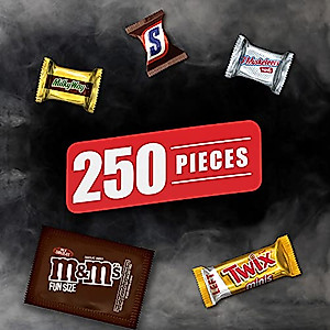 SNICKERS, M&M'S, TWIX, MILKY WAY & 3 MUSKETEERS Assorted Milk Chocolate Bulk Candy Variety Pack, 77.63 oz Bag