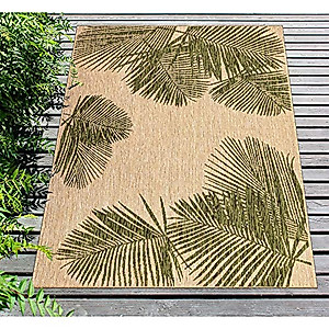 Liora Manne Carmel Indoor Outdoor Rug - Nature Styled Rug, Comfortable & Durable, Power Loomed, Polypropylene Material, UV Stabilized, Palm Green, 3'3" x 4'11"