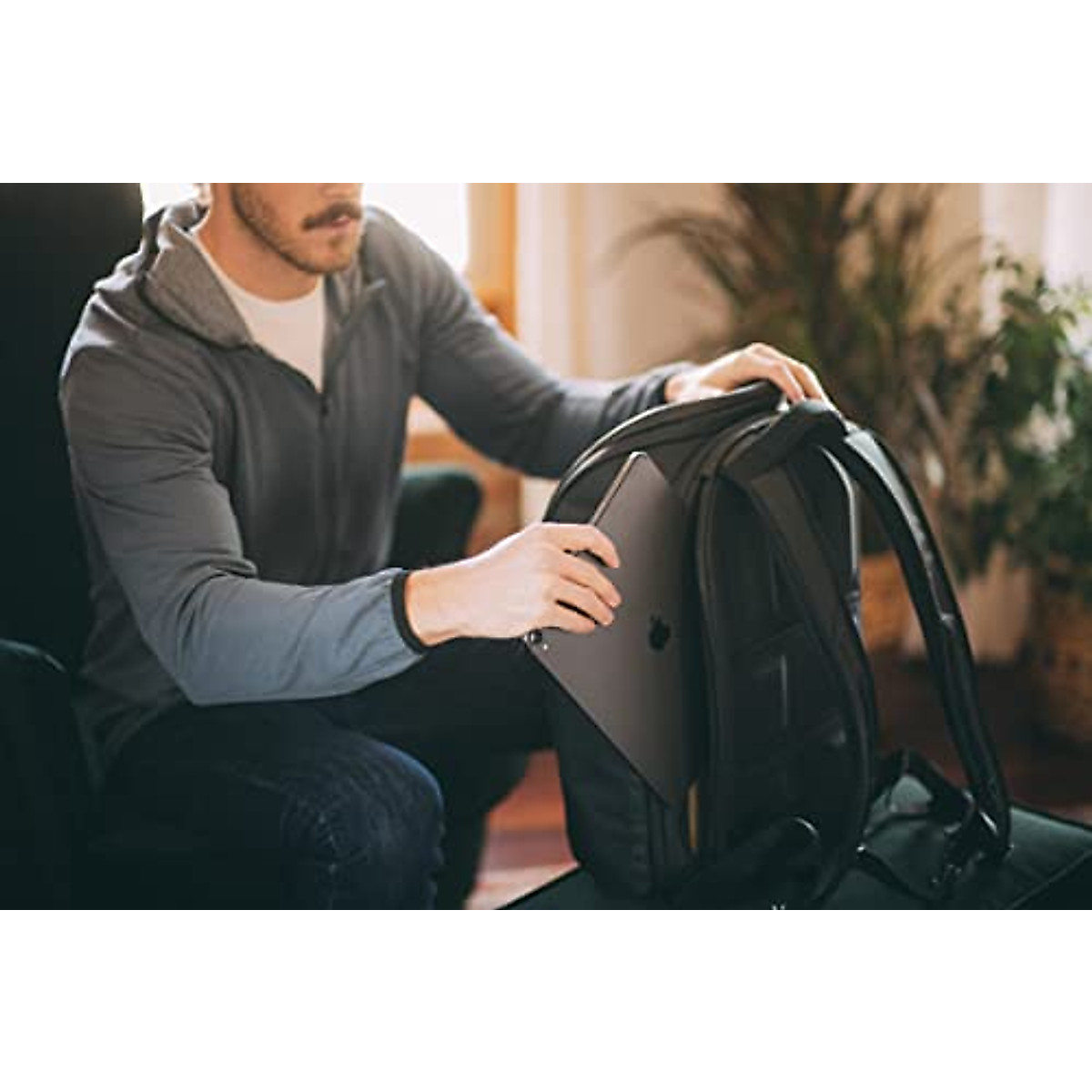 NOMATIC McKinnon Camera Backpack 25L - Backpack, Ladder & Large Camera Cube