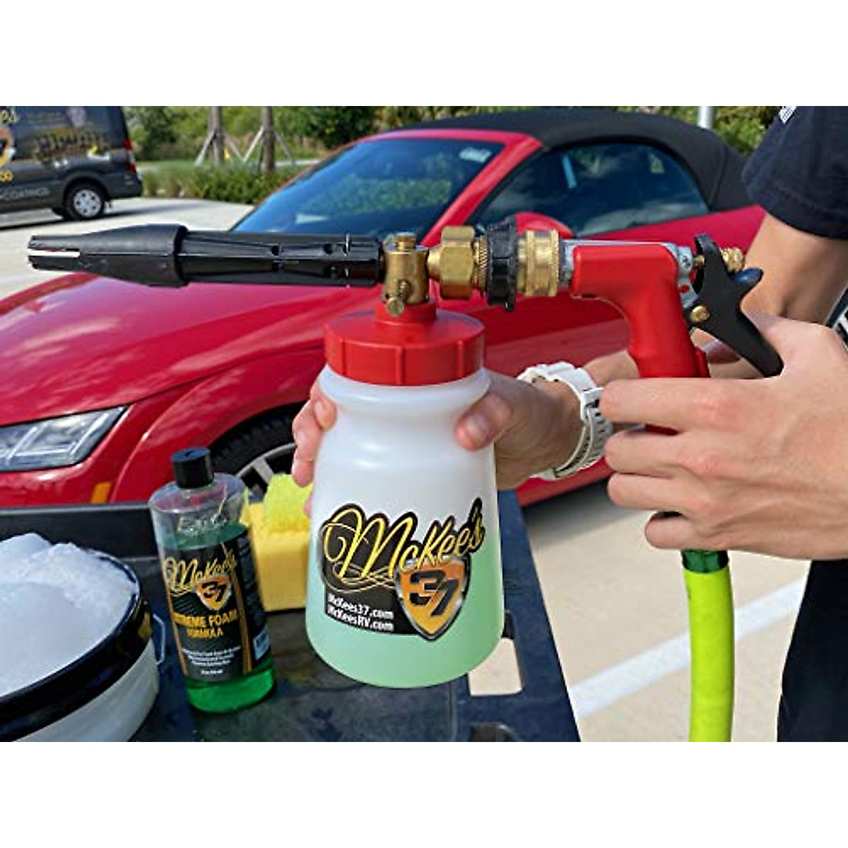 McKee's 37 MK37-805 Xtreme Foam Formula Auto Shampoo (Snow Foam Car Soap), 32 .oz