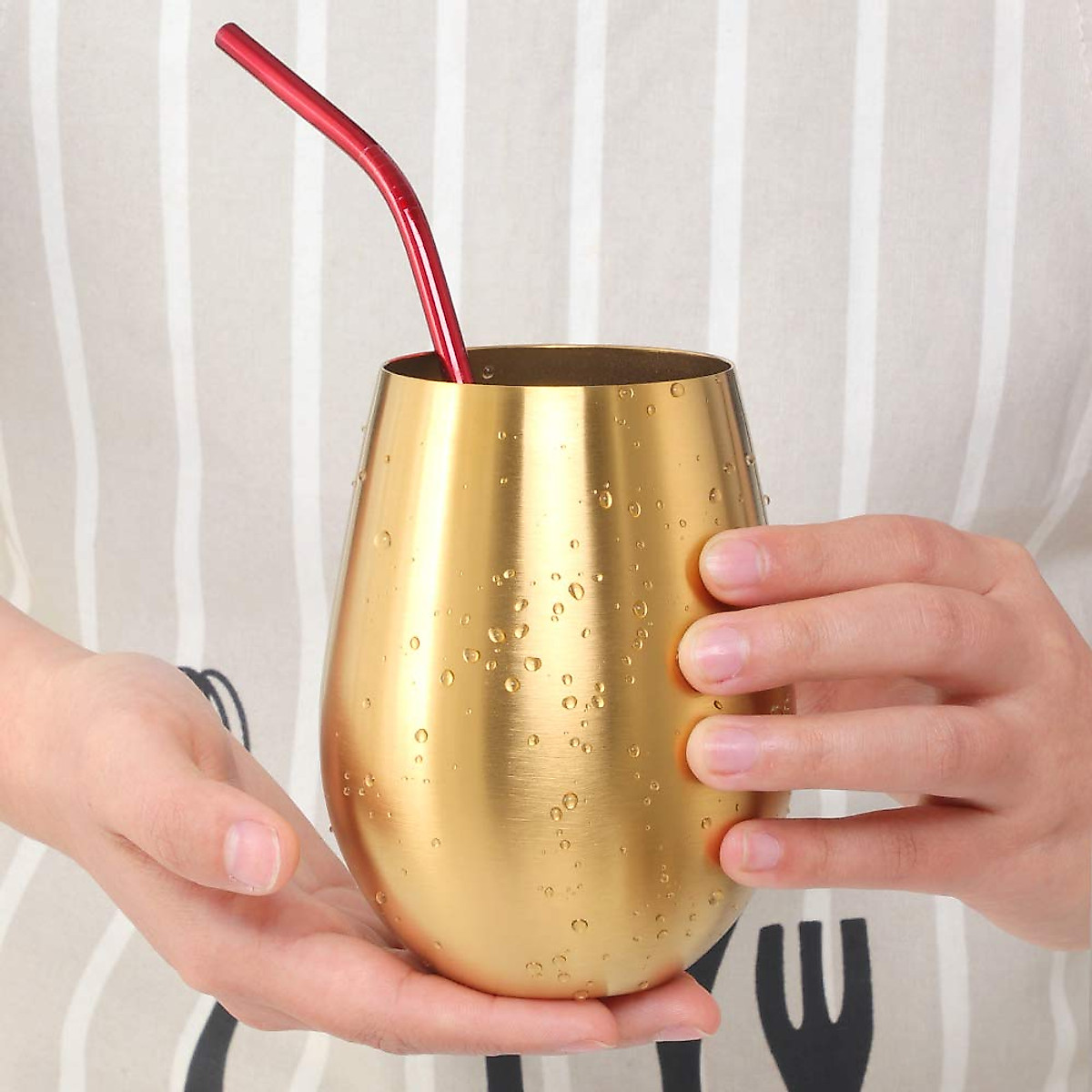 Father's Day Gift Mingcheng 17 oz Stainless Steel Stemless Wine Glass, Outdoor Portable Wine Tumbler for the Pool, Camping, Cookouts, Travel - Set of 2 Metal Drinking Cups(Gold)