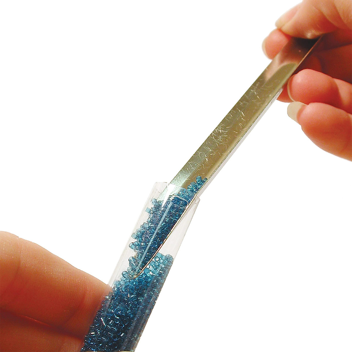 The Beadsmith ScoopEEZ – Scoops Beads with Ease – Curved Metal Tool with Pointed Tip to Pick Up Beads and Guide into Tubes – Great for Cleanup, Storage and Organization