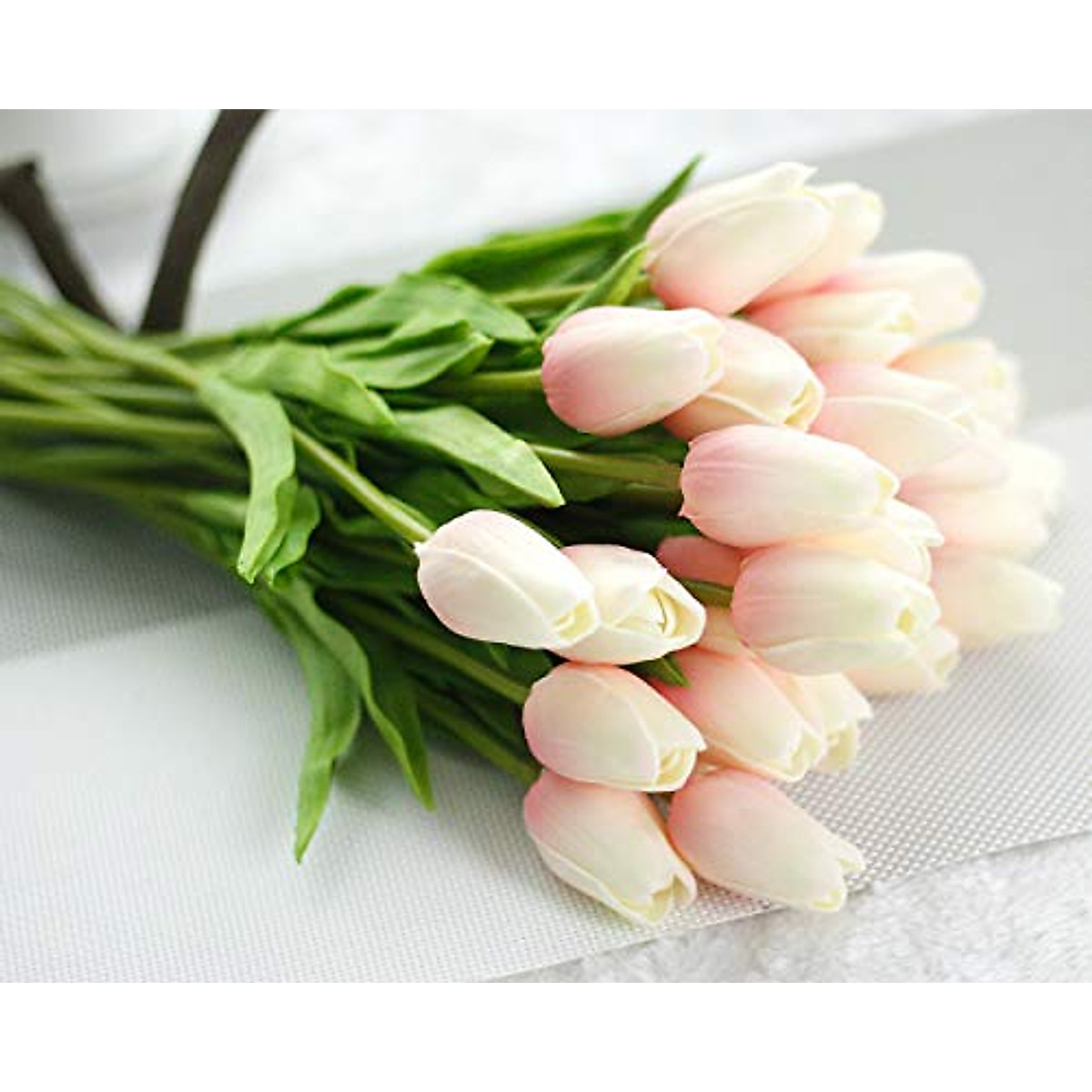 JOEJISN 30pcs Artificial Tulips Flowers Real Touch Pink Tulips Fake Holland PU Tulip Bouquet Latex Flowers for Wedding Party Office Home Kitchen Decoration (Light Pink)