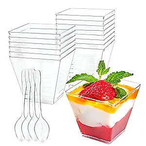 Qeirudu 50 Pack 3.5 oz Square Plastic Dessert Cups with Spoons, Mini Appetizer Cups Clear Parfait Shooter Cups for Tasting Party Small Desserts