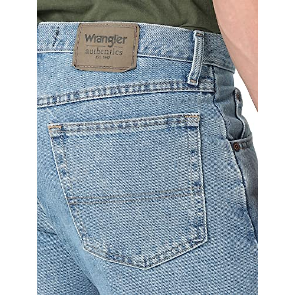 Wrangler Authentics Men's Classic 5-Pocket Regular Fit Cotton Jean, Light Stonewash, 34W x 32L