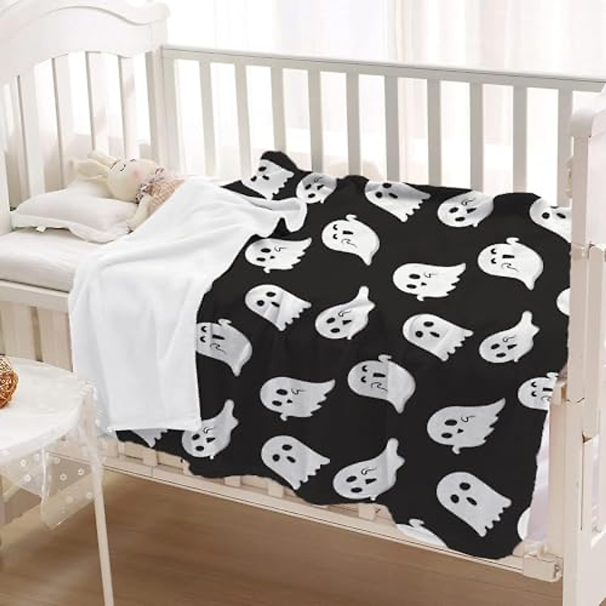 Cute Little Funny Ghost Blanket Gift for Girls Boys, Spooky Decor Plush Soft Fleece Flannel Black White Spooky Halloween Throw Blanket Sheet for Toddler Kids Lap Chair 40X30In