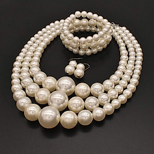 We Imitation Pearl Necklace for Women Large Chunky Pearl Necklaces Multilayer Pearl Necklace and Earring 1920s Costume Jewelry set (white pearl necklace set)