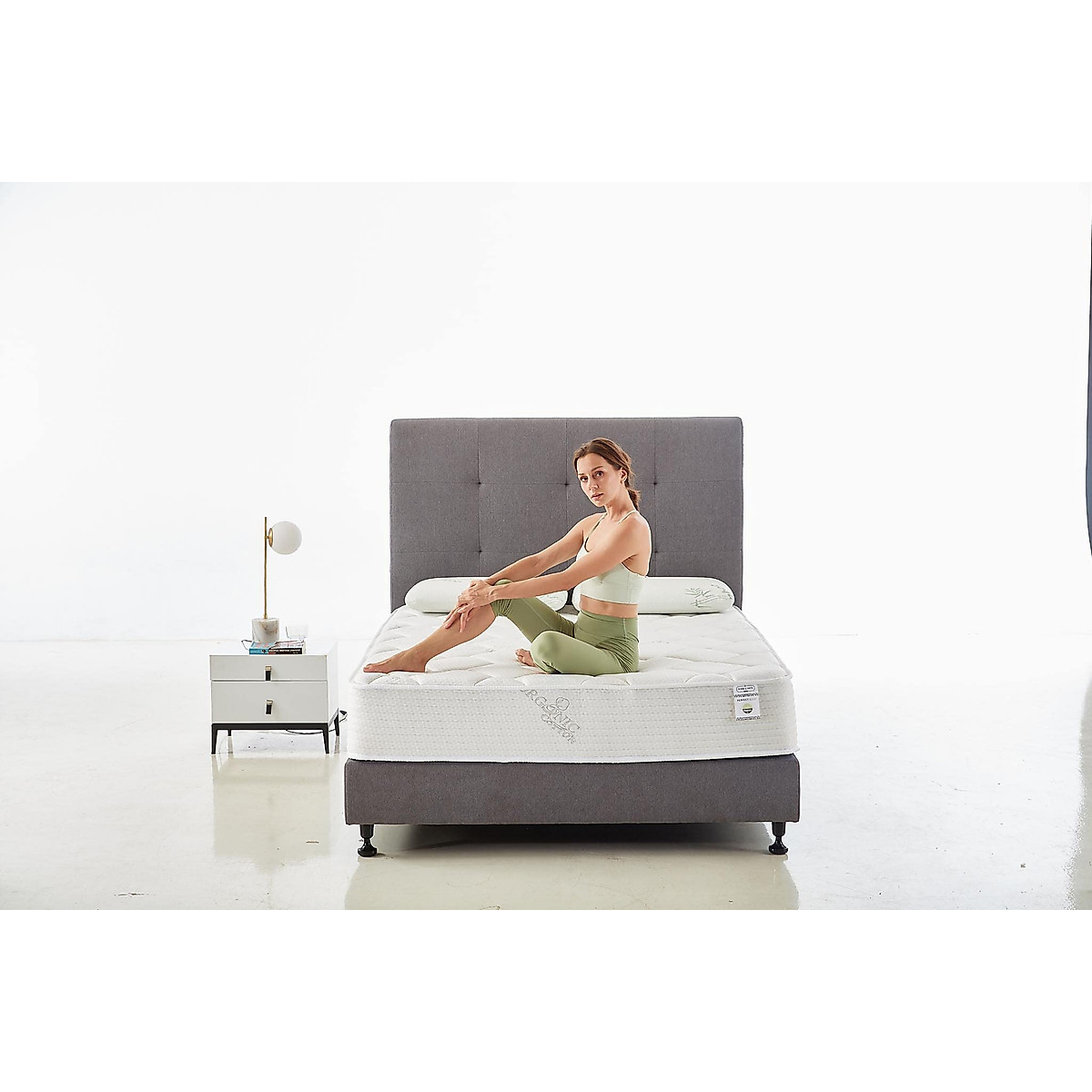 Queen Size Mattress - 10 Inch Cool Memory Foam & Spring Hybrid Mattress with Breathable Cover - Comfort Plush Euro Pillow Top - Rolled in a Box - Oliver & Smith