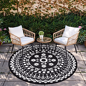 Capslpad Round Outdoor Rug for Patio 5' Reversible Mat Waterproof Plastic Straw Rug Boho Round Indoor Outdoor Area Rug for RV,Backyard,Balcony,Deck,Tent,Picnic,Beach,Camping,w/Carry Bag