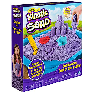 Kinetic Sand, Sandbox Playset with 1lb of Purple and 3 Molds, for Ages 3 and up
