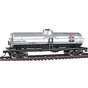 Walthers Trainline 40' Tank Car with Metal Wheels Ready to Run - Amoco Oil