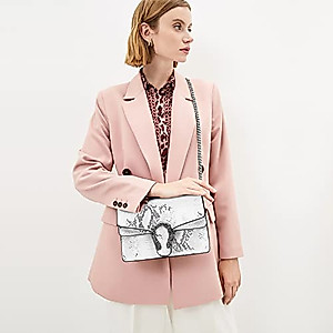 Crossbody Shoulder Square Purse For Women - Fashion Embossed Snake, Small Quilted Crossbody Bags for Women Snake Printed purses for women Large capacity shoulder bag designer handbags, White