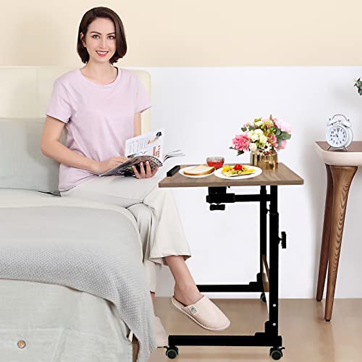 Laptop Cart 31.5" Mobile Table Movable Sofa Side Table with Tilt Tabletop Portable Tray Table for Home Office Height Adjustable Notebook Computer Workstation with Lockable Wheels (Oak)