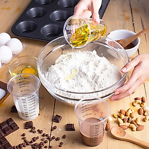 Clever Measure Disposable Mixing Cups Pack of 25 8oz Graduated Clear Plastic Measuring Cups Multipurpose Mixing Resin Epoxy Paint Stain Art Supplies Cooking & Baking Calibrated Measurements in ML & OZ