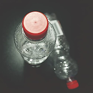 Lakesstory Bottle Caps Tamper Seal Lids Cap for Bottle Screw Cap Bottle Plastic Bottle Caps Juice Bottles Cap (pack of 25, red)