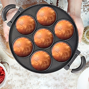 Shakven Cast Iron Biscuit Pan - Cake Pan with Handles, Pre-Seasoned Baking Set 7 Cake Baking Tray - Cake Pan for Scones, Cornbread, Muffins, Cup Cakes and Brownies