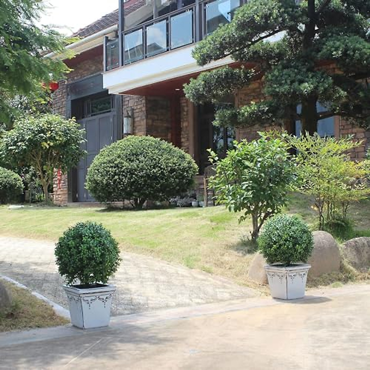 Set of 2 -Pre-Potted Artificial Potted Shrubs UV Resistant,24" Artificial Boxwood Topiary Ball Tree,for Indoor and Outdoor Home Garden(Green)