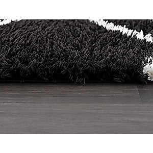 L'Baiet Allison Black White Geometric Diamond Pattern Modern Soft Shag Indoor 8' x 10' Area Rug