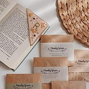 Personalized Hand Embroidered Corner Bookmark, 26 Letters Cute Flower Embroidered Corner Bookmark Embroidery Book Marker Clip for Book Lovers Bookmarks for Reading Lovers Meaningful Gift